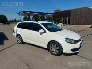 White Volkswagen Golf 2010 in Riga, with an engine capacity of 1.60 L and mileage of 385 thousand km for 1900 €, photo 3 on AUTOMOTO.COM.LV