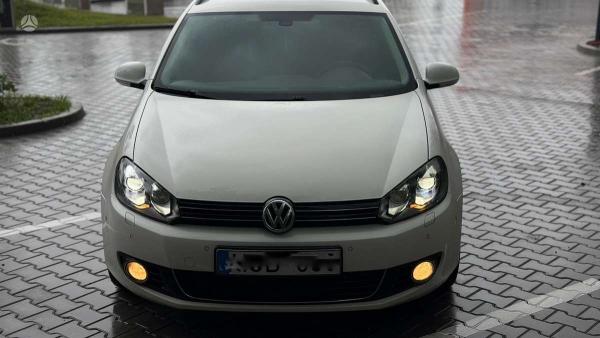 White Volkswagen Golf 2010 in Vilnius, with an engine capacity of 1.97 L and mileage of 421 thousand km for 2950 €, photo 3 on AUTOMOTO.COM.LV