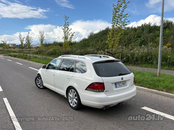 White Volkswagen Golf 2010 in Tartu, with an engine capacity of 2.00 L and mileage of 336 thousand km for 3400 €, photo 5 on AUTOMOTO.COM.LV