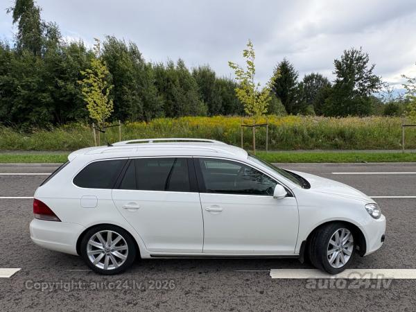 White Volkswagen Golf 2010 in Tartu, with an engine capacity of 2.00 L and mileage of 336 thousand km for 3400 €, photo 8 on AUTOMOTO.COM.LV