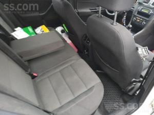 Balts Volkswagen Golf 2010 Valmiera, ar dzinēja tilpumu 1.60 L un nobraukumu 391 tūkst. km par 1770 €, foto 6 vietnē AUTOMOTO.COM.LV