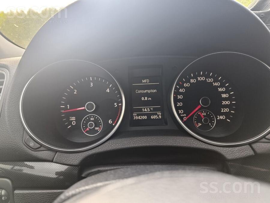 Balts Volkswagen Golf 2010 Valmiera, ar dzinēja tilpumu 1.60 L un nobraukumu 391 tūkst. km par 1770 €, foto 8 vietnē AUTOMOTO.COM.LV