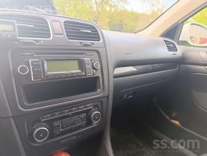 Balts Volkswagen Golf 2010 Valmiera, ar dzinēja tilpumu 1.60 L un nobraukumu 391 tūkst. km par 1770 €, foto 9 vietnē AUTOMOTO.COM.LV