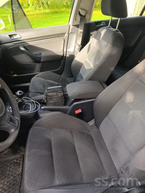 Balts Volkswagen Golf 2010 Valmiera, ar dzinēja tilpumu 1.60 L un nobraukumu 391 tūkst. km par 1770 €, foto 16 vietnē AUTOMOTO.COM.LV