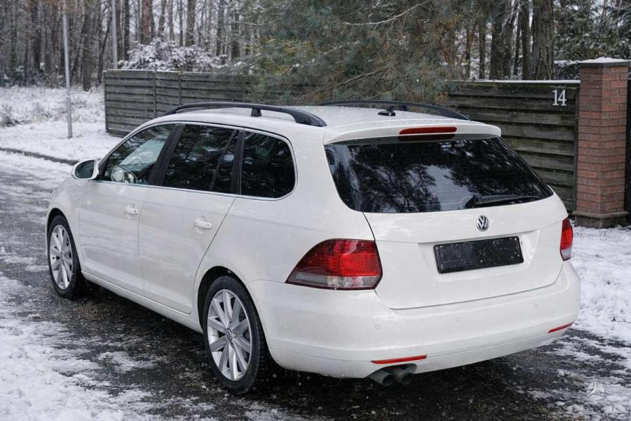 Balts Volkswagen Golf 2011 Viļņa, ar dzinēja tilpumu 1.97 L un nobraukumu 307 tūkst. km par 4700 €, foto 8 vietnē AUTOMOTO.COM.LV