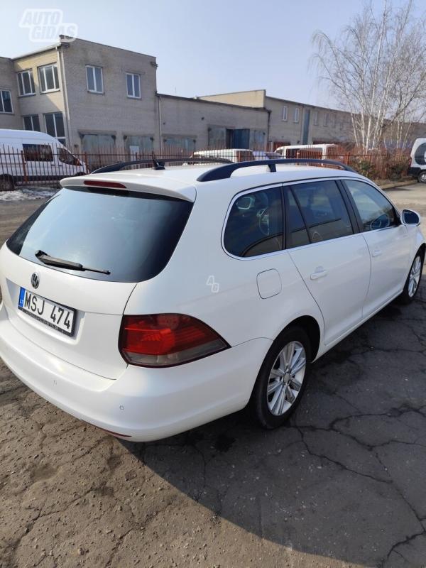 Balts Volkswagen Golf 2011 Marijampole, ar dzinēja tilpumu 1.60 L un nobraukumu 342 tūkst. km par 2600 €, foto 3 vietnē AUTOMOTO.COM.LV