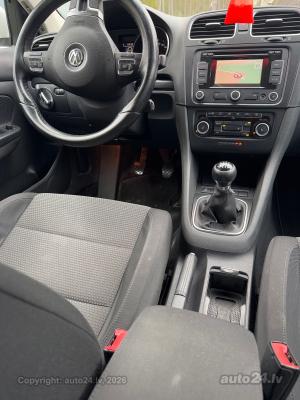 Balts Volkswagen Golf 2011 Tallina, ar dzinēja tilpumu 2.00 L un nobraukumu 375 tūkst. km par 3500 €, foto 7 vietnē AUTOMOTO.COM.LV