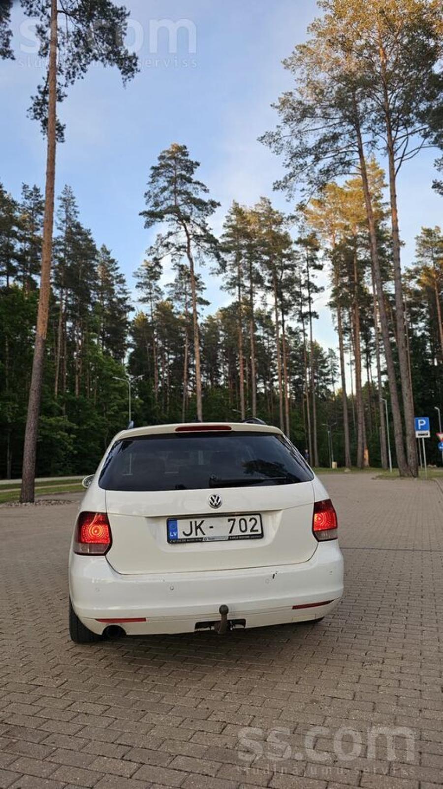 Balts Volkswagen Golf 2011 Ogre, ar dzinēja tilpumu 1.60 L un nobraukumu 416 tūkst. km par 1650 €, foto 7 vietnē AUTOMOTO.COM.LV