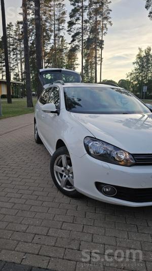 Balts Volkswagen Golf 2011 Ogre, ar dzinēja tilpumu 1.60 L un nobraukumu 416 tūkst. km par 1650 €, foto 12 vietnē AUTOMOTO.COM.LV