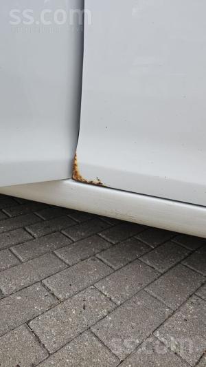 Balts Volkswagen Golf 2011 Ogre, ar dzinēja tilpumu 1.60 L un nobraukumu 416 tūkst. km par 1650 €, foto 19 vietnē AUTOMOTO.COM.LV