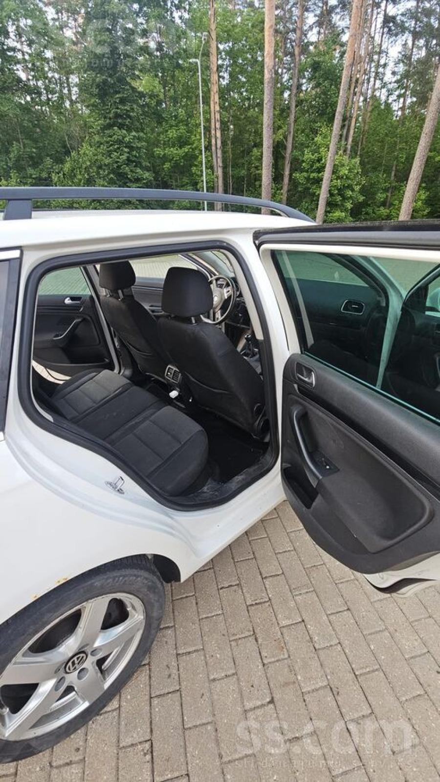 Balts Volkswagen Golf 2011 Ogre, ar dzinēja tilpumu 1.60 L un nobraukumu 416 tūkst. km par 1650 €, foto 21 vietnē AUTOMOTO.COM.LV