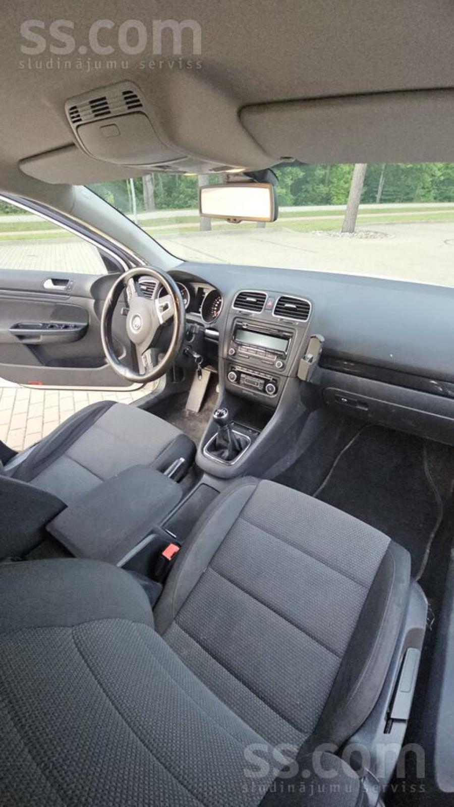 Balts Volkswagen Golf 2011 Ogre, ar dzinēja tilpumu 1.60 L un nobraukumu 416 tūkst. km par 1650 €, foto 25 vietnē AUTOMOTO.COM.LV