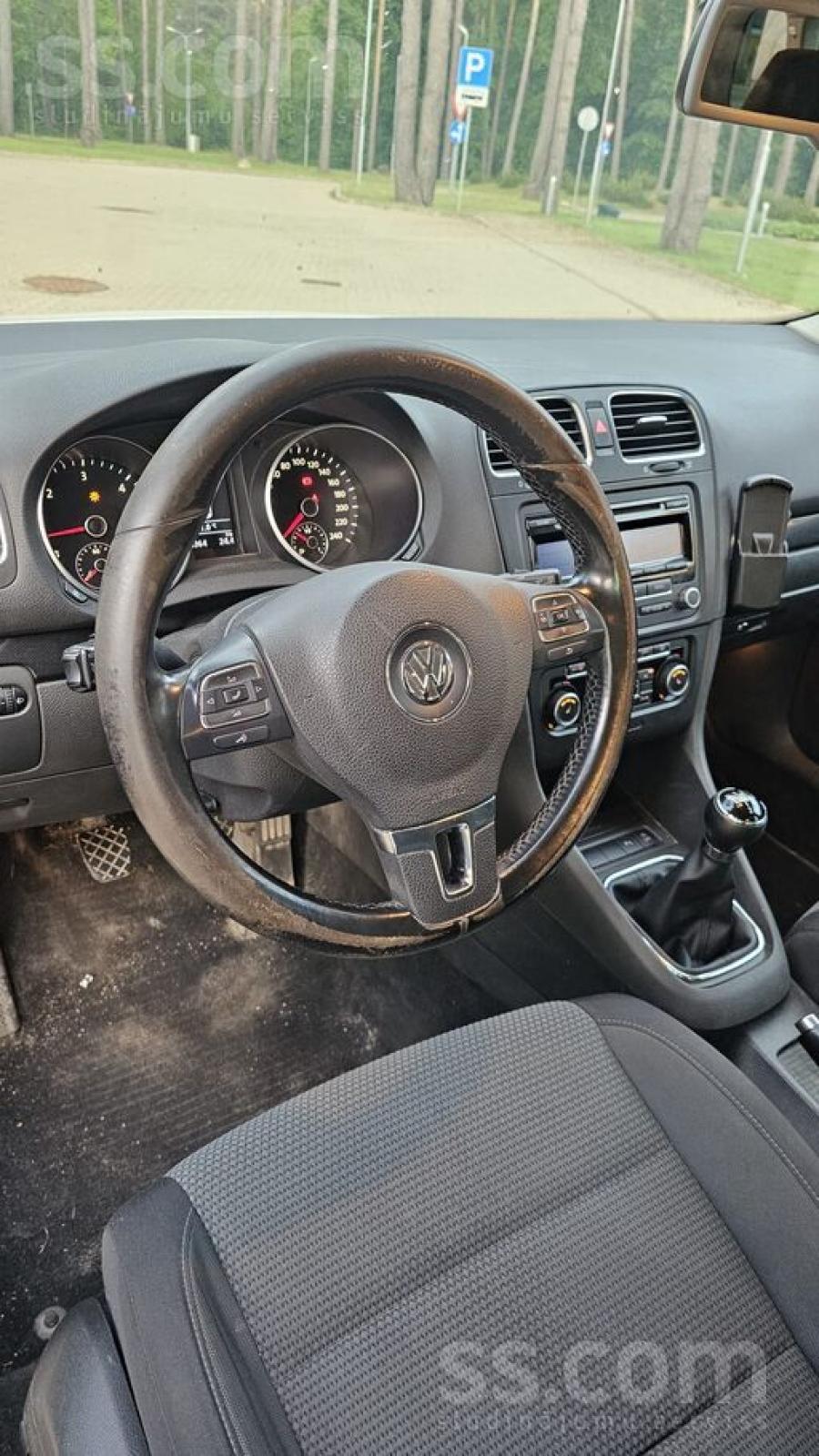 Balts Volkswagen Golf 2011 Ogre, ar dzinēja tilpumu 1.60 L un nobraukumu 416 tūkst. km par 1650 €, foto 26 vietnē AUTOMOTO.COM.LV