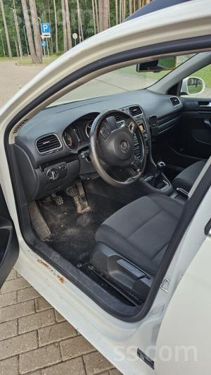 Balts Volkswagen Golf 2011 Ogre, ar dzinēja tilpumu 1.60 L un nobraukumu 416 tūkst. km par 1650 €, foto 28 vietnē AUTOMOTO.COM.LV