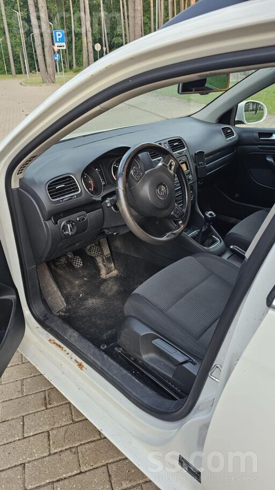 Balts Volkswagen Golf 2011 Ogre, ar dzinēja tilpumu 1.60 L un nobraukumu 416 tūkst. km par 1650 €, foto 28 vietnē AUTOMOTO.COM.LV