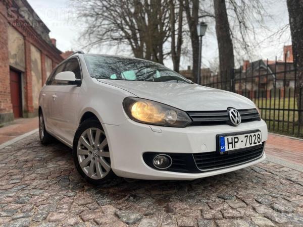 White Volkswagen Golf 2011 in Cesis, with an engine capacity of 1.60 L and mileage of 343 thousand km for 2990 €, photo 1 on AUTOMOTO.COM.LV