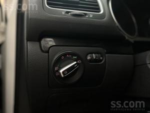 Balts Volkswagen Golf 2011 Cēsis, ar dzinēja tilpumu 1.60 L un nobraukumu 343 tūkst. km par 2990 €, foto 12 vietnē AUTOMOTO.COM.LV