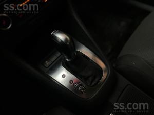 Balts Volkswagen Golf 2011 Cēsis, ar dzinēja tilpumu 1.60 L un nobraukumu 343 tūkst. km par 2990 €, foto 14 vietnē AUTOMOTO.COM.LV