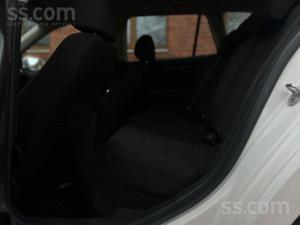 Balts Volkswagen Golf 2011 Cēsis, ar dzinēja tilpumu 1.60 L un nobraukumu 343 tūkst. km par 2990 €, foto 15 vietnē AUTOMOTO.COM.LV