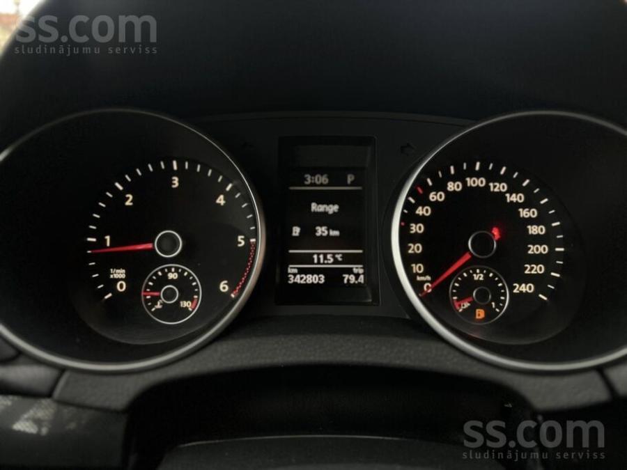 Balts Volkswagen Golf 2011 Cēsis, ar dzinēja tilpumu 1.60 L un nobraukumu 343 tūkst. km par 2990 €, foto 20 vietnē AUTOMOTO.COM.LV