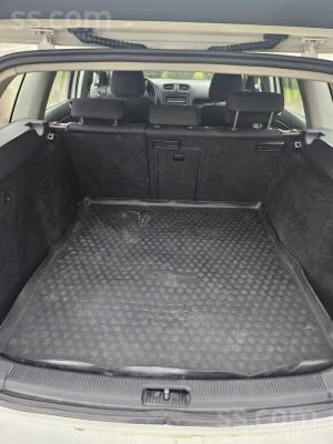 Balts Volkswagen Golf 2011 Ogre, ar dzinēja tilpumu 1.60 L un nobraukumu 350 tūkst. km par 1600 €, foto 8 vietnē AUTOMOTO.COM.LV