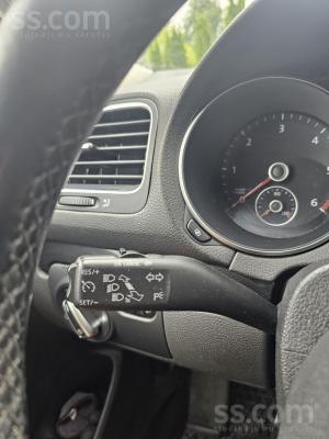 Balts Volkswagen Golf 2011 Ogre, ar dzinēja tilpumu 1.60 L un nobraukumu 350 tūkst. km par 1600 €, foto 13 vietnē AUTOMOTO.COM.LV
