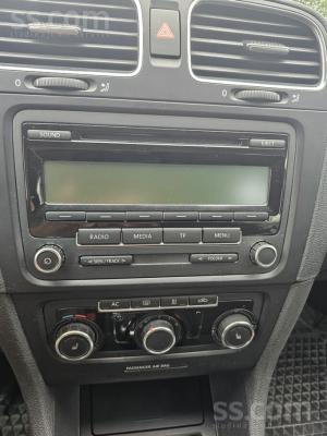 Balts Volkswagen Golf 2011 Ogre, ar dzinēja tilpumu 1.60 L un nobraukumu 350 tūkst. km par 1600 €, foto 14 vietnē AUTOMOTO.COM.LV
