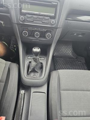 Balts Volkswagen Golf 2011 Ogre, ar dzinēja tilpumu 1.60 L un nobraukumu 350 tūkst. km par 1600 €, foto 15 vietnē AUTOMOTO.COM.LV