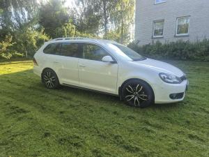 White Volkswagen Golf 2011 in Vilnius, with an engine capacity of 1.97 L and mileage of 260 thousand km for 3699 €, photo 5 on AUTOMOTO.COM.LV