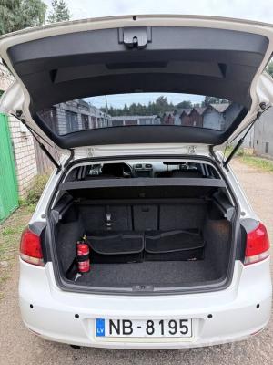 Balts Volkswagen Golf 2011 Rīga, ar dzinēja tilpumu 1.60 L un nobraukumu 341 tūkst. km par 3500 €, foto 9 vietnē AUTOMOTO.COM.LV