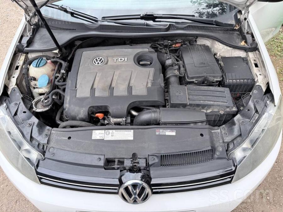 Balts Volkswagen Golf 2011 Rīga, ar dzinēja tilpumu 1.60 L un nobraukumu 341 tūkst. km par 3500 €, foto 11 vietnē AUTOMOTO.COM.LV