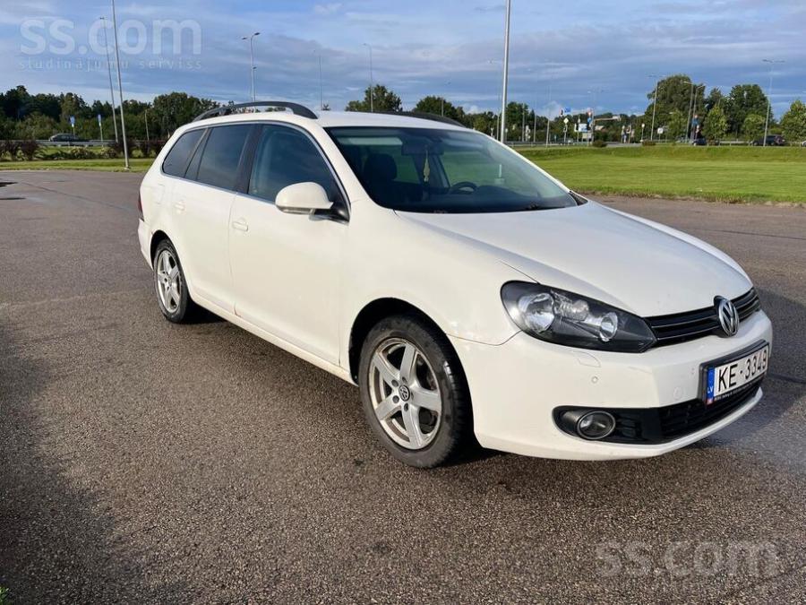 Balts Volkswagen Golf 2011 Rīga, ar dzinēja tilpumu 1.60 L un nobraukumu 419 tūkst. km par 3150 €, foto 3 vietnē AUTOMOTO.COM.LV