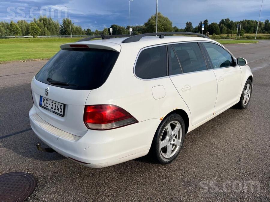 Balts Volkswagen Golf 2011 Rīga, ar dzinēja tilpumu 1.60 L un nobraukumu 419 tūkst. km par 3150 €, foto 4 vietnē AUTOMOTO.COM.LV