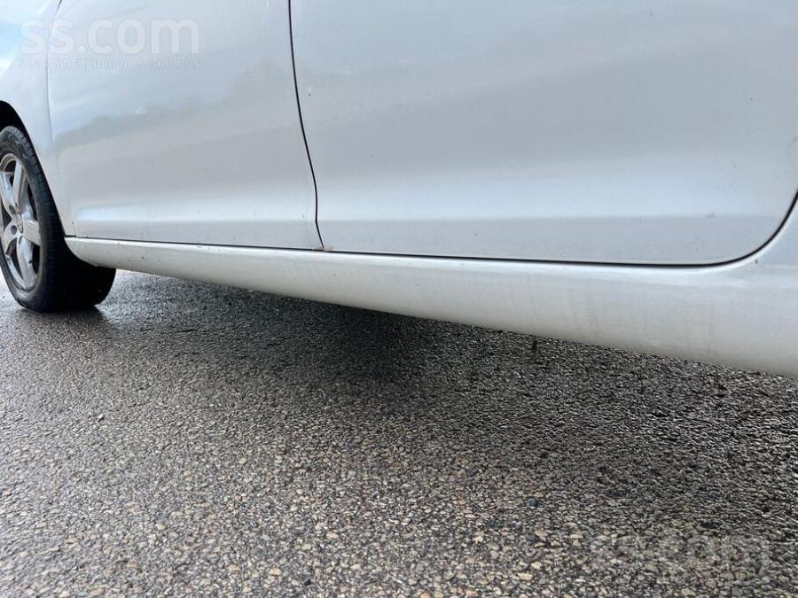 Balts Volkswagen Golf 2011 Rīga, ar dzinēja tilpumu 1.60 L un nobraukumu 419 tūkst. km par 3150 €, foto 9 vietnē AUTOMOTO.COM.LV