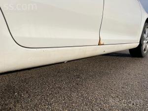Balts Volkswagen Golf 2011 Rīga, ar dzinēja tilpumu 1.60 L un nobraukumu 419 tūkst. km par 3150 €, foto 10 vietnē AUTOMOTO.COM.LV