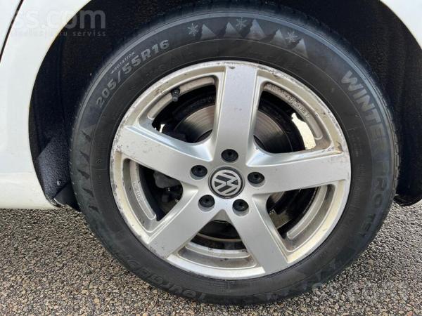 Balts Volkswagen Golf 2011 Rīga, ar dzinēja tilpumu 1.60 L un nobraukumu 419 tūkst. km par 3150 €, foto 10 vietnē AUTOMOTO.COM.LV