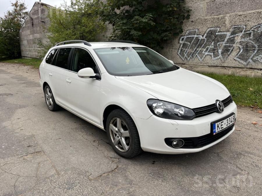 Balts Volkswagen Golf 2011 Rīga, ar dzinēja tilpumu 1.60 L un nobraukumu 419 tūkst. km par 2650 €, foto 1 vietnē AUTOMOTO.COM.LV