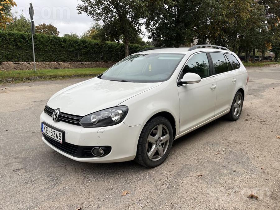 Balts Volkswagen Golf 2011 Rīga, ar dzinēja tilpumu 1.60 L un nobraukumu 419 tūkst. km par 2650 €, foto 4 vietnē AUTOMOTO.COM.LV