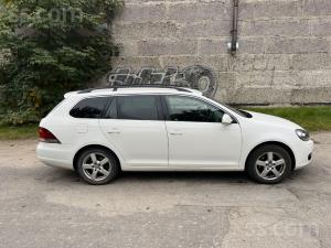 Balts Volkswagen Golf 2011 Rīga, ar dzinēja tilpumu 1.60 L un nobraukumu 419 tūkst. km par 2650 €, foto 5 vietnē AUTOMOTO.COM.LV