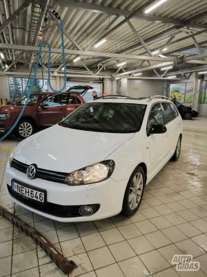 White Volkswagen Golf 2012 in Vilnius, with an engine capacity of 2.00 L and mileage of 188 thousand km for 4888 €, photo  on AUTOMOTO.COM.LV