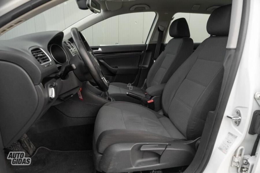 Balts Volkswagen Golf 2012 Viļņa, ar dzinēja tilpumu 1.60 L un nobraukumu 246 tūkst. km par 3950 €, foto 10 vietnē AUTOMOTO.COM.LV