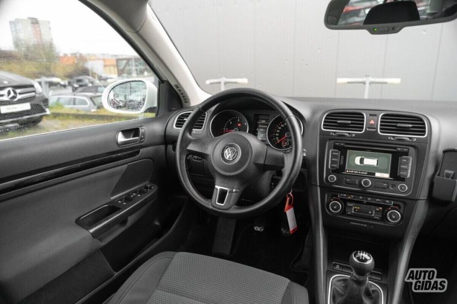 Balts Volkswagen Golf 2012 Viļņa, ar dzinēja tilpumu 1.60 L un nobraukumu 246 tūkst. km par 3950 €, foto 13 vietnē AUTOMOTO.COM.LV