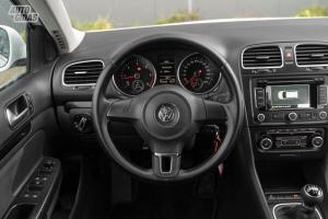 Balts Volkswagen Golf 2012 Viļņa, ar dzinēja tilpumu 1.60 L un nobraukumu 246 tūkst. km par 3950 €, foto 14 vietnē AUTOMOTO.COM.LV
