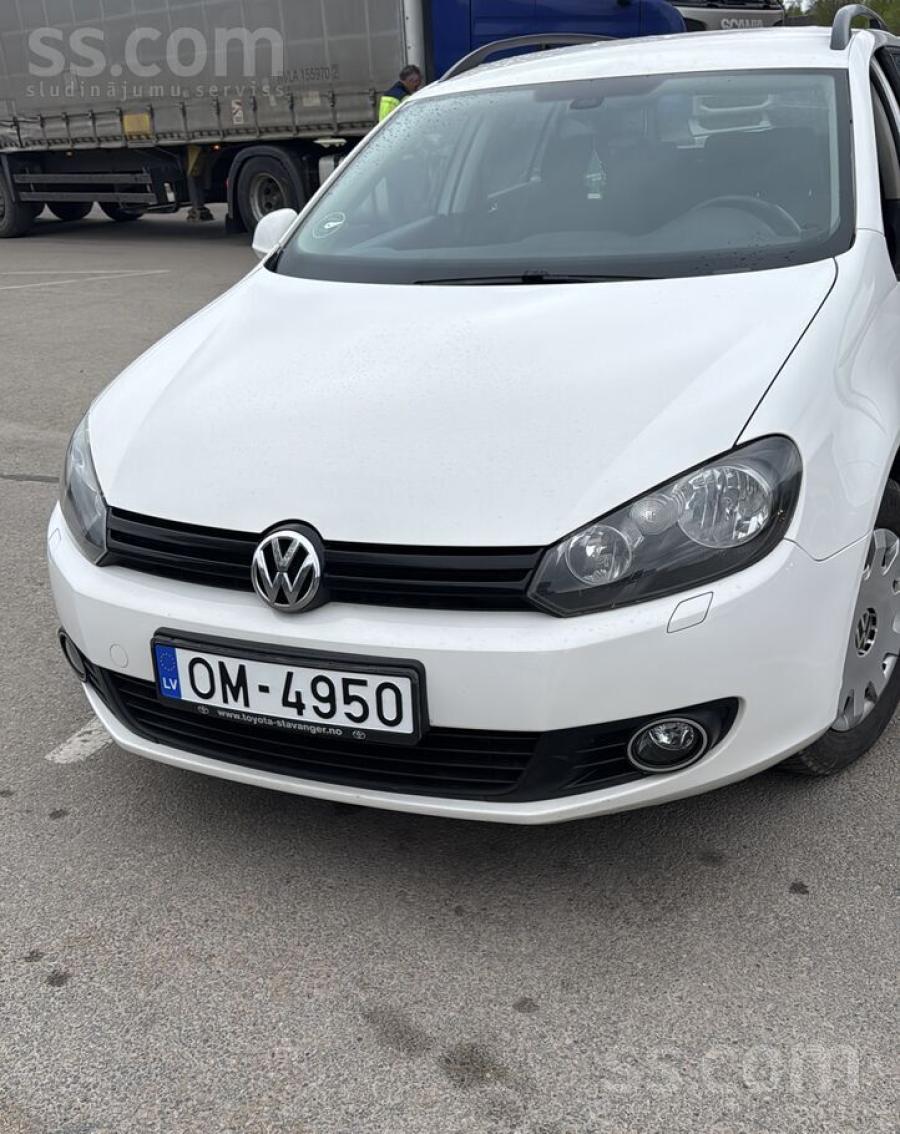 Balts Volkswagen Golf 2012 Rēzekne, ar dzinēja tilpumu 1.60 L un nobraukumu 269 tūkst. km par 3900 €, foto 1 vietnē AUTOMOTO.COM.LV