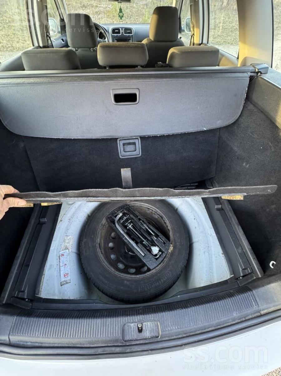 Balts Volkswagen Golf 2012 Rēzekne, ar dzinēja tilpumu 1.60 L un nobraukumu 269 tūkst. km par 3900 €, foto 7 vietnē AUTOMOTO.COM.LV