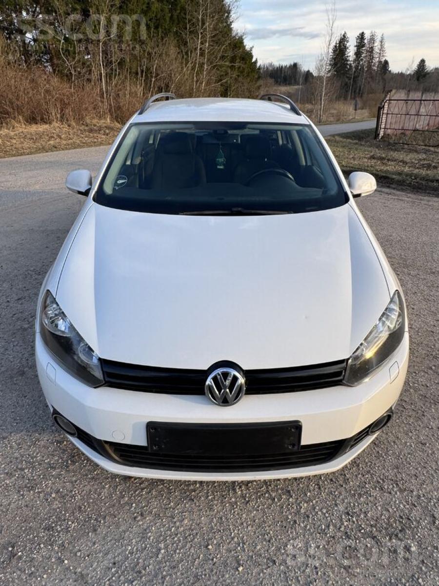 Balts Volkswagen Golf 2012 Rēzekne, ar dzinēja tilpumu 1.60 L un nobraukumu 269 tūkst. km par 3900 €, foto 8 vietnē AUTOMOTO.COM.LV