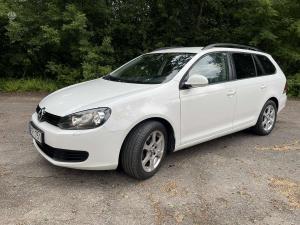 Balts Volkswagen Golf 2012 Panevēža, ar dzinēja tilpumu 1.39 L un nobraukumu 122 tūkst. km par 5200 €, foto 4 vietnē AUTOMOTO.COM.LV