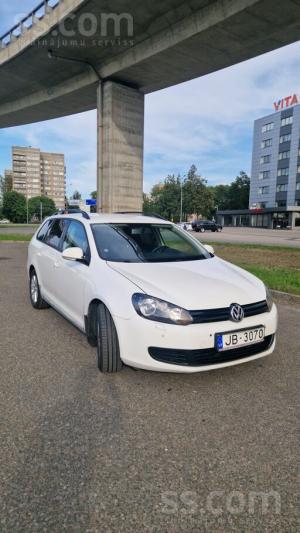 Balts Volkswagen Golf 2012 Rīga, ar dzinēja tilpumu 1.40 L un nobraukumu 256 tūkst. km par 1600 €, foto  vietnē AUTOMOTO.COM.LV