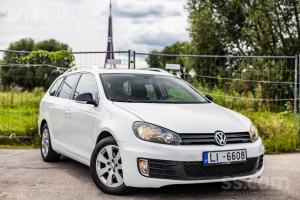 White Volkswagen Golf 2012 in Riga, with an engine capacity of 1.60 L and mileage of 368 thousand km for 4990 €, photo 3 on AUTOMOTO.COM.LV