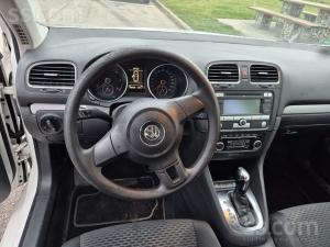 Balts Volkswagen Golf 2013 Jelgava, ar dzinēja tilpumu 1.60 L un nobraukumu 231 tūkst. km par 2900 €, foto 2 vietnē AUTOMOTO.COM.LV